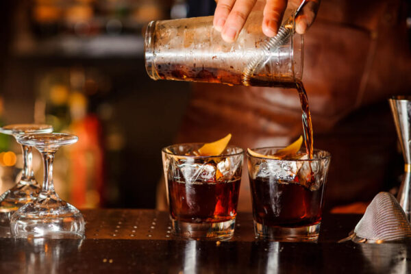The Best Wisconsin Dells Bars & Nightlife Spots | Sand County Vacation ...